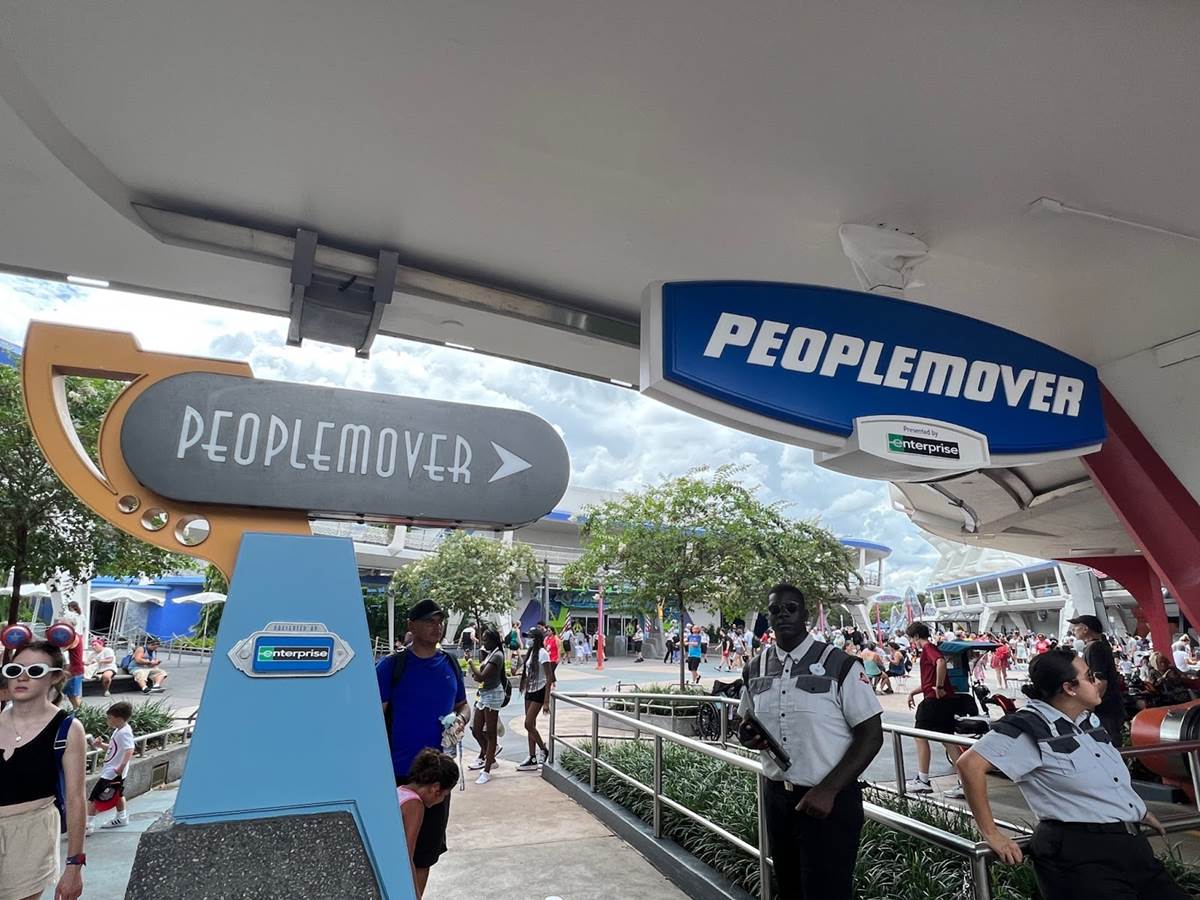 Photos: Tomorrowland Transit Authority PeopleMover Gets New Signage at ...