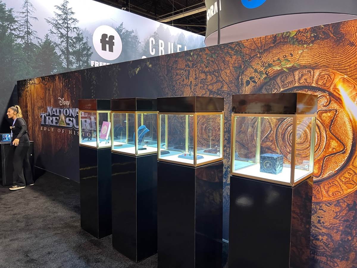 Video/Photos: Preview the "Journey Into Storytelling" Booth from Disney ...