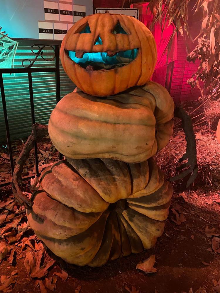 Event Recap: Los Angeles Haunted Hayride 2022 Combines Scary Mazes with ...