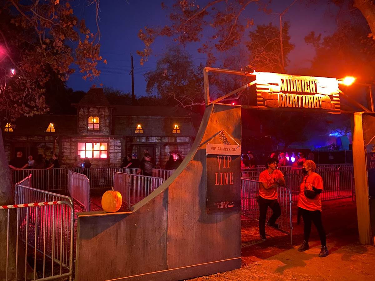 Event Recap: Los Angeles Haunted Hayride 2022 Combines Scary Mazes with ...