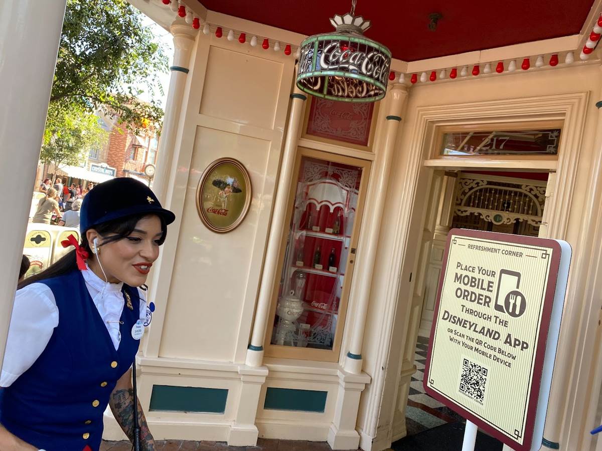 Photos / Recap: Guided Tours Return to Disneyland with "Walt's Main ...