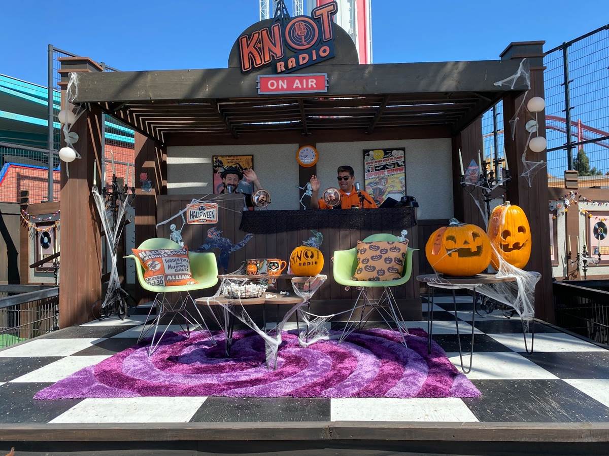 Photos / Video: Knott's Spooky Farm Returns with More Family-Friendly ...
