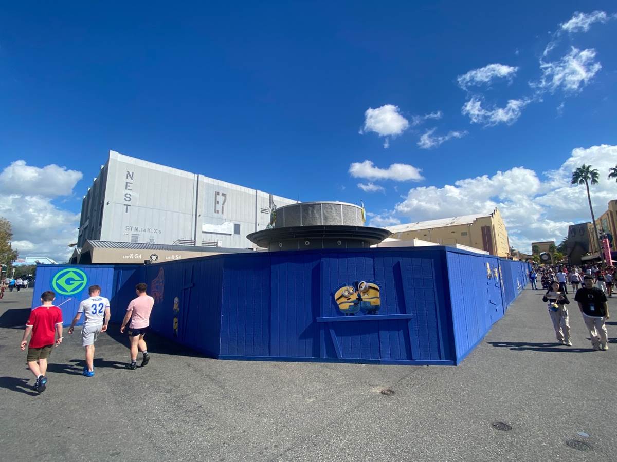 Classic Monster Statues Removed as Bone Chillin' Closes at Universal ...