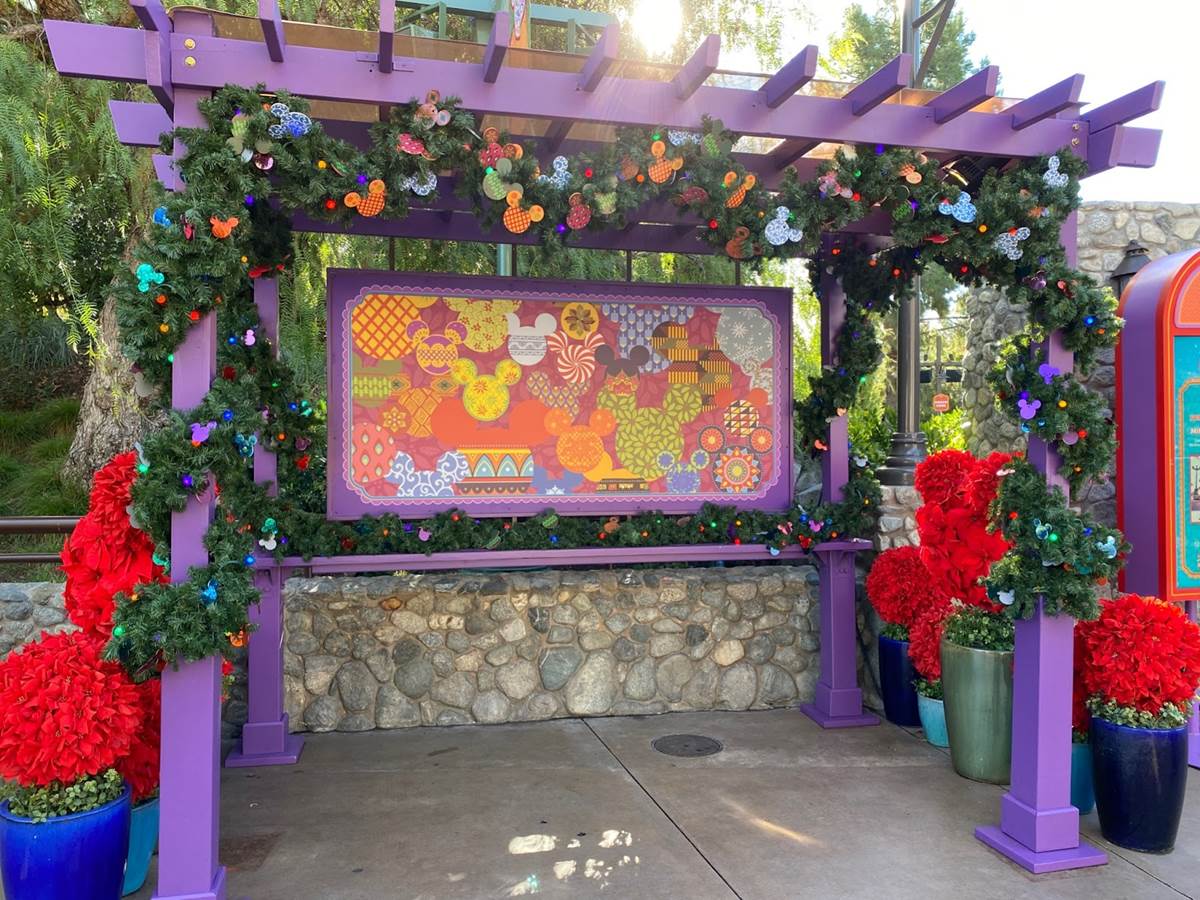 Photos: The Food Booths of the 2022 Festival of Holidays at Disney ...