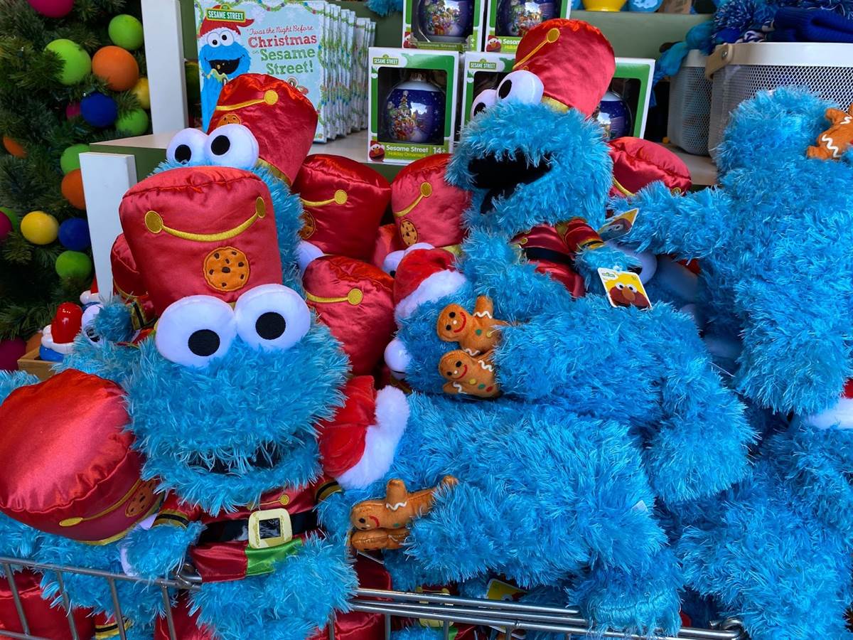 Video / Photos: Sesame Place San Diego Celebrates "A Very Furry ...