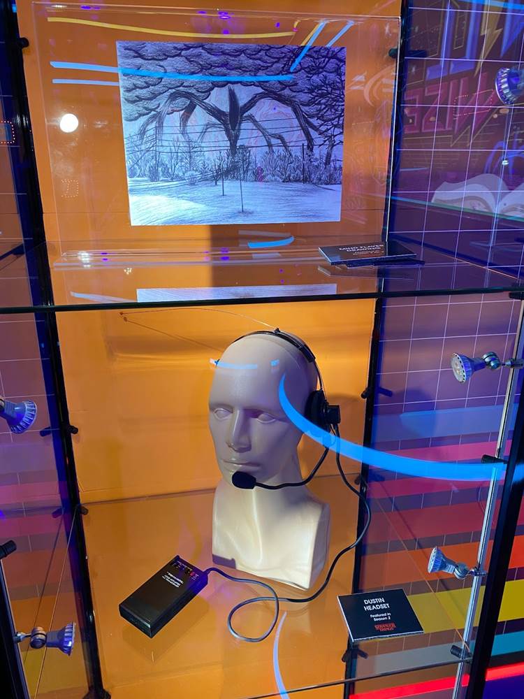 Immersive Review - "Stranger Things: The Experience" Invites Attendees ...