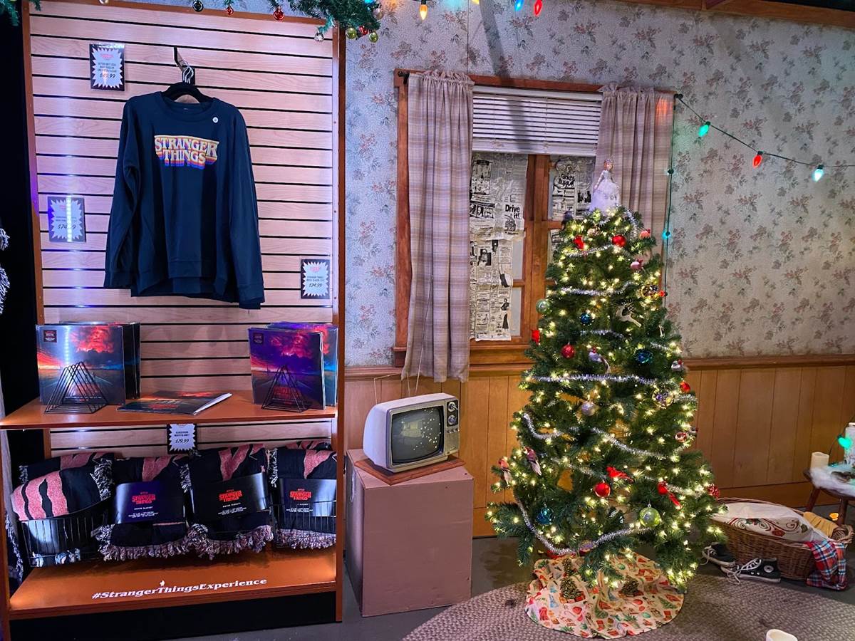 Immersive Review - "Stranger Things: The Experience" Invites Attendees ...