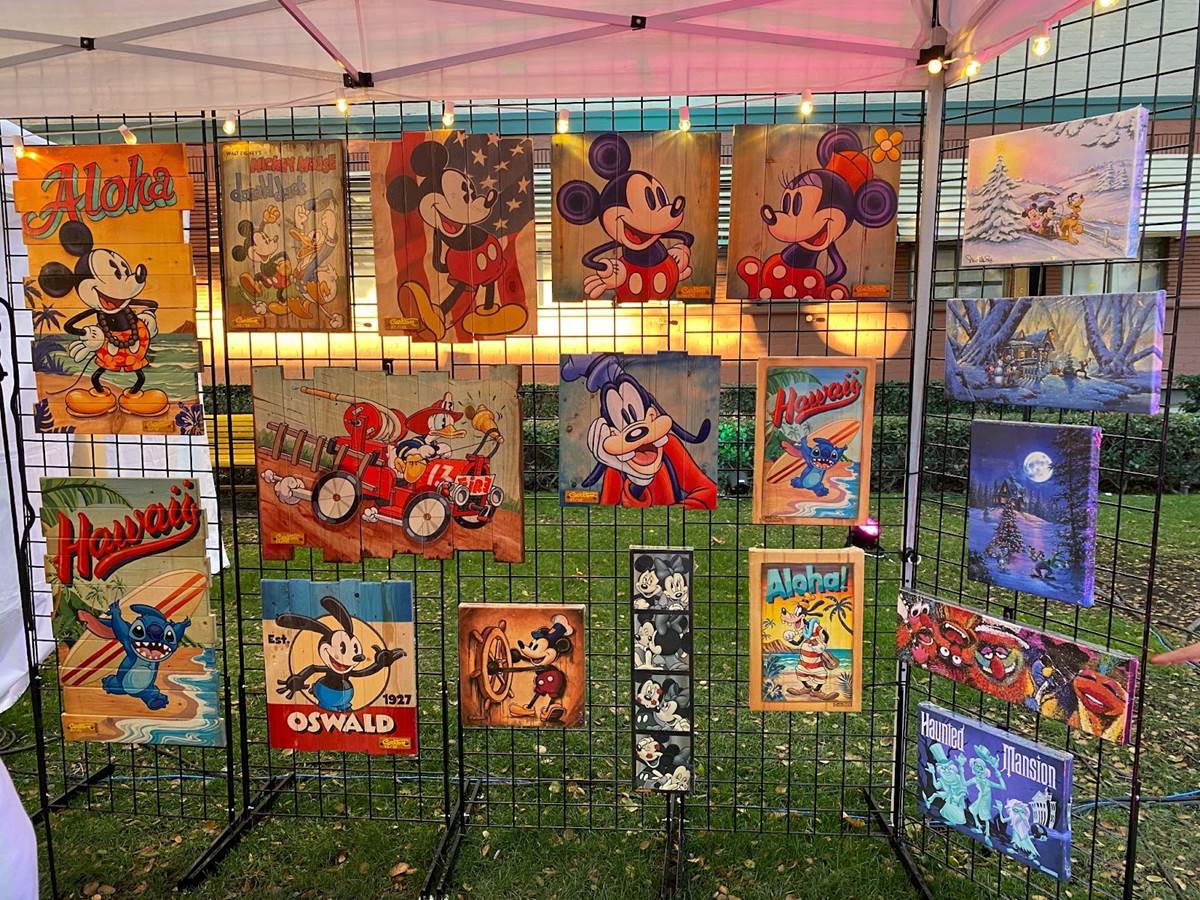 Photos: D23's "Light Up the Season" 2022 Event Celebrates the Holidays ...