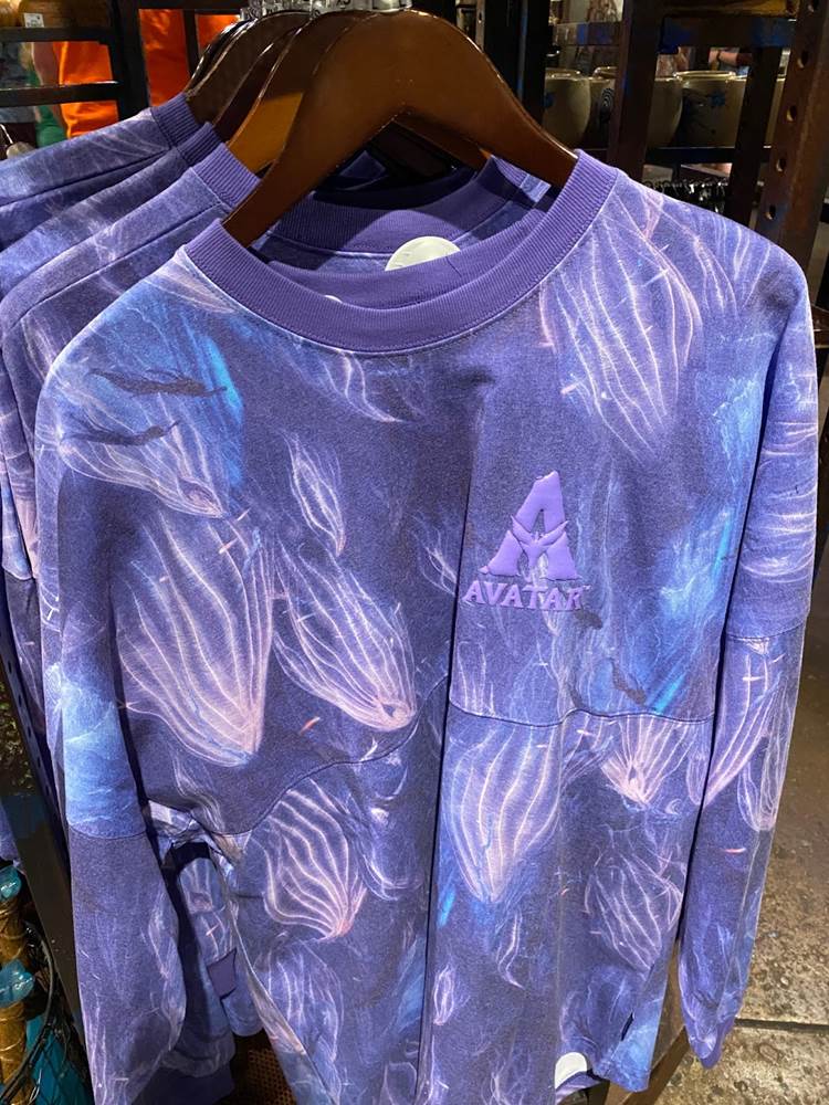 Photos: Holiday Decorations and New Merchandise Arrives at Pandora ...