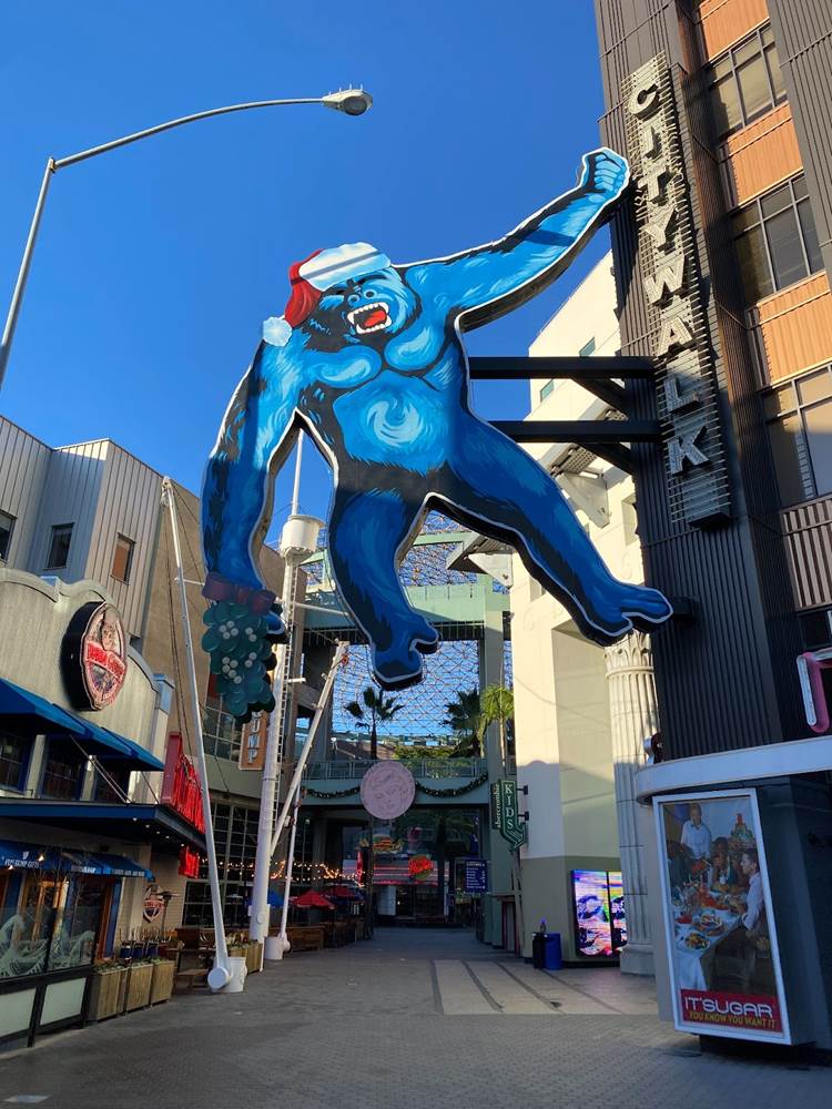 Video / Photos: Grinchmas 2022 Brings The Grinch, Whos, and Shows to ...