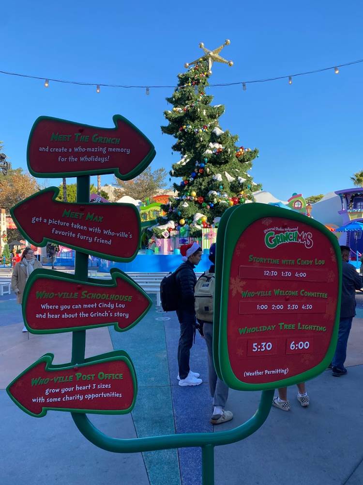 Video / Photos: Grinchmas 2022 Brings The Grinch, Whos, and Shows to ...
