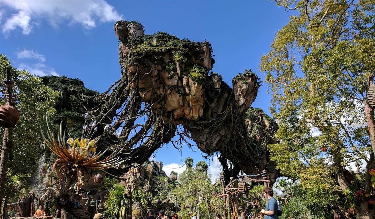 Extinct Attractions - March of the ARTimals - LaughingPlace.com