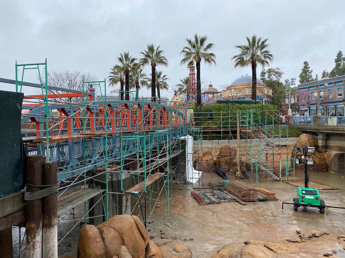 Photos: Construction Continues on San Fransokyo Square at Disney ...
