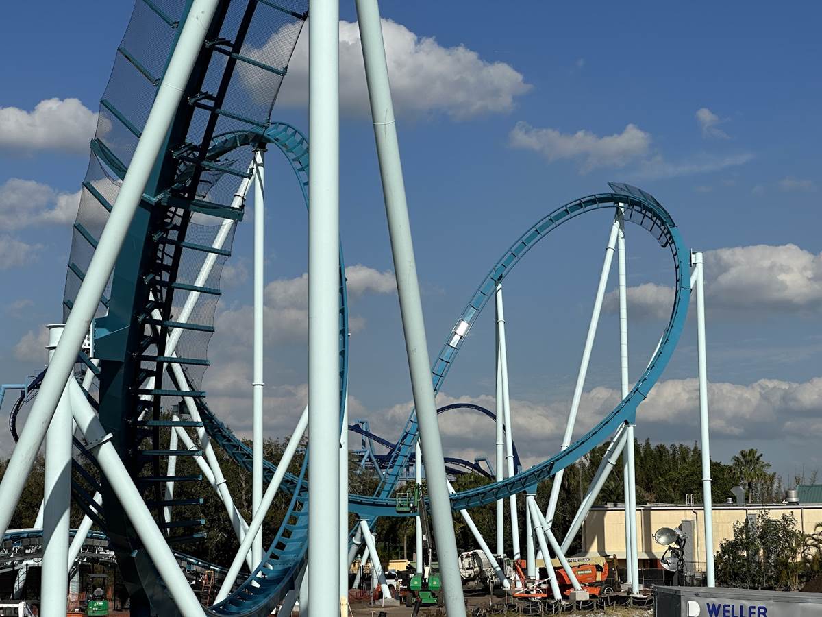 Photos/Video: SeaWorld Orlando's Pipeline: The Surf Coaster Hard Hat ...
