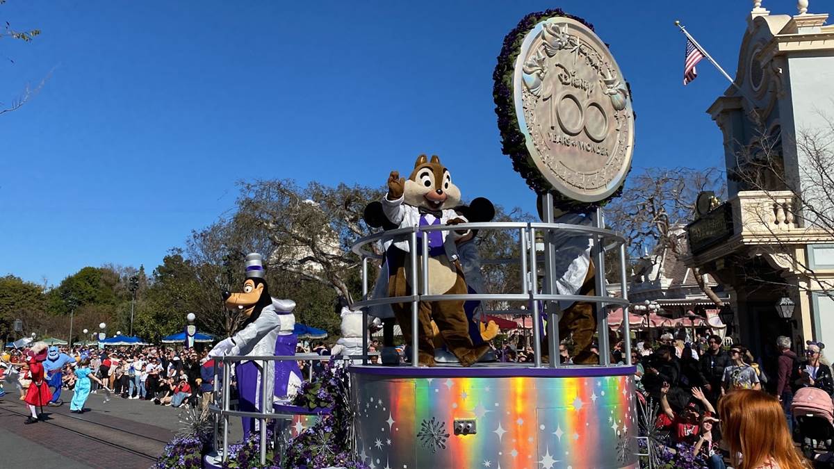 Photos / Video: Disney100 Cavalcade Debuts at Disneyland ...