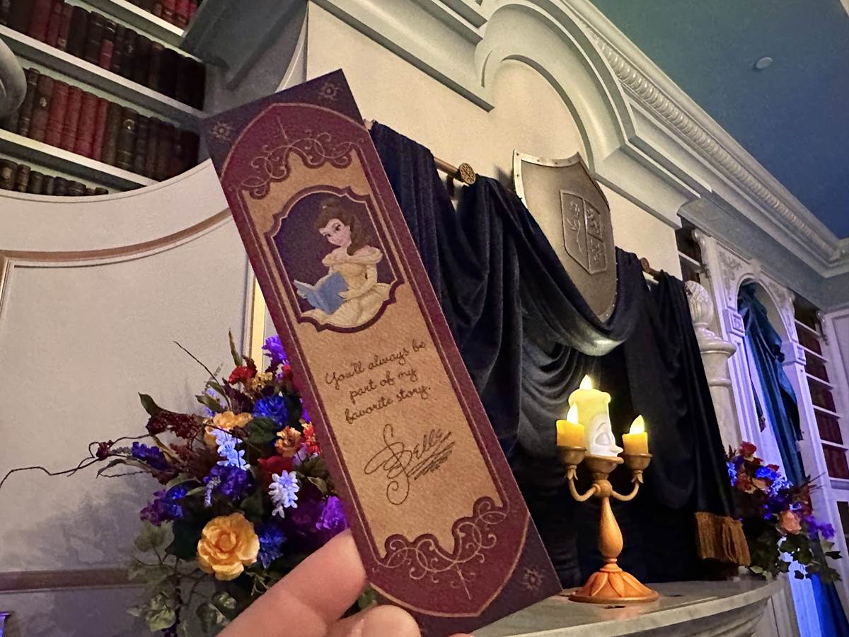 Photos/Video: Enchanted Tales With Belle Returns To Magic Kingdom ...