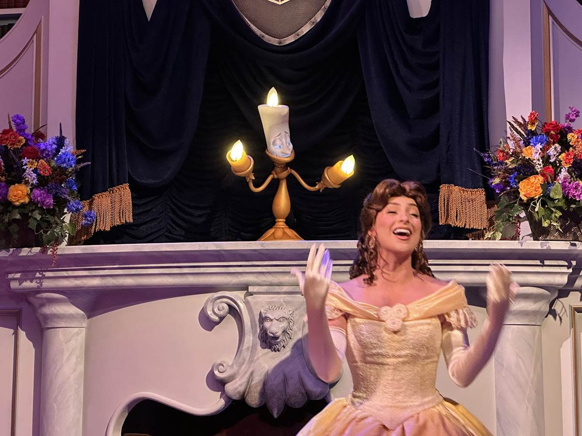 Photos/Video: Enchanted Tales With Belle Returns To Magic Kingdom ...