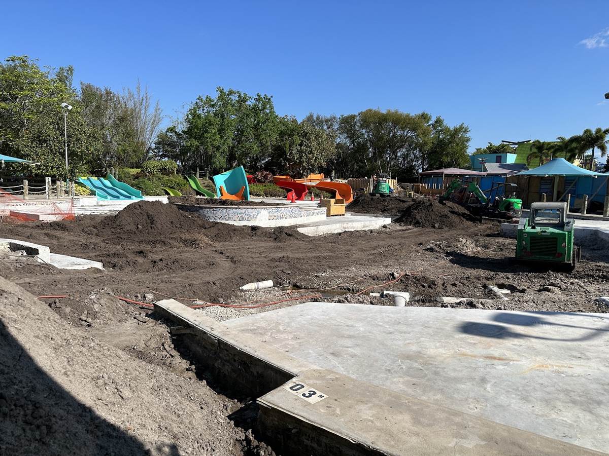 Photos/Video: Aquatica Celebrates 15 Years Of Fun in Orlando ...