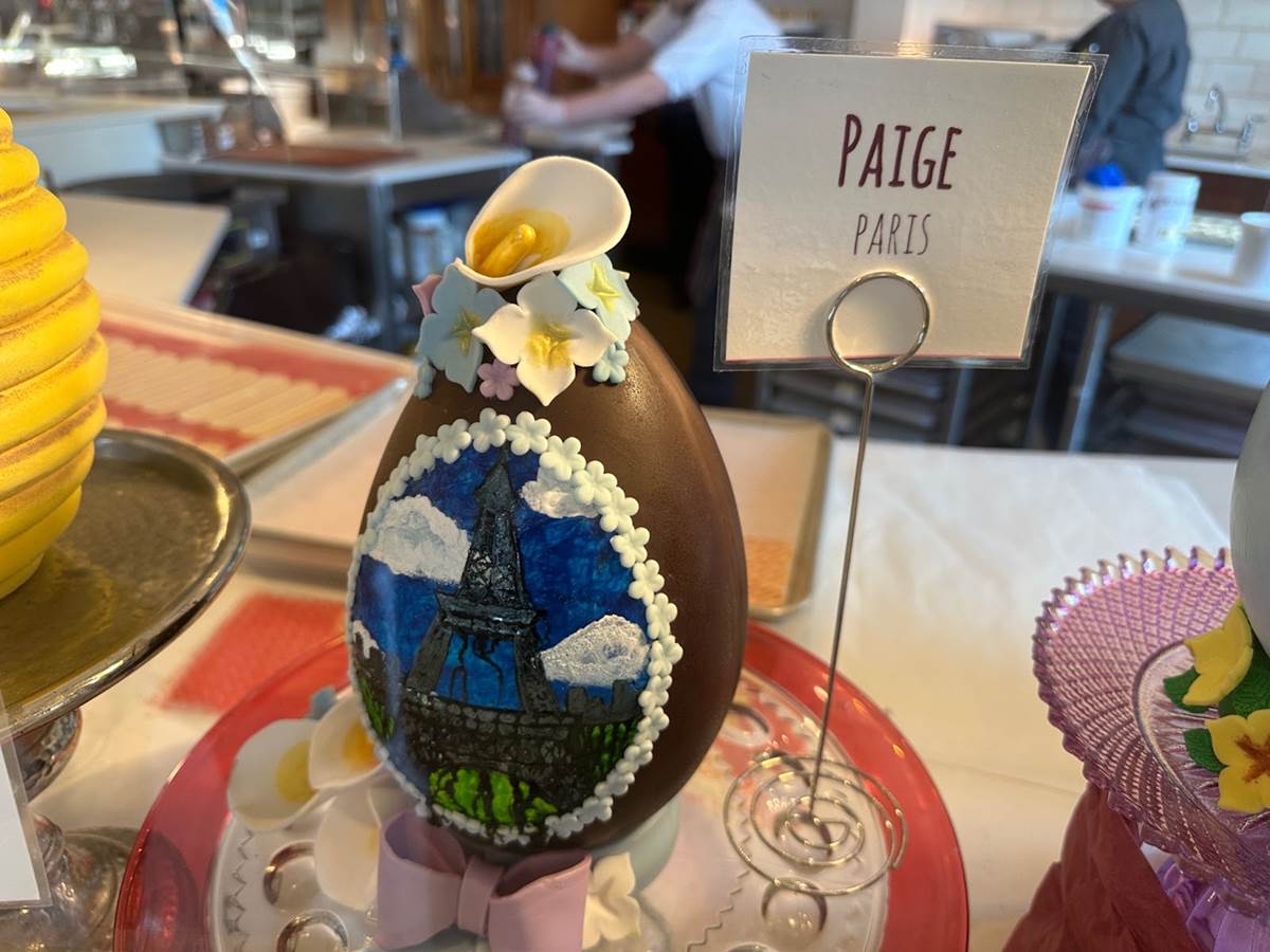Photos: 2023 Easter Eggs On Display and Chip 'n Dale Macaron Available ...