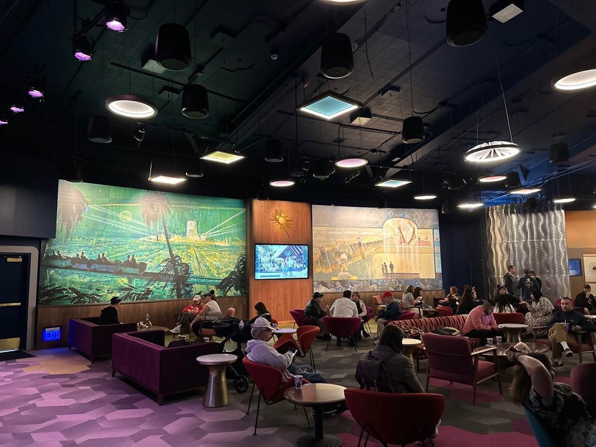 Photos / Video: Star View Station Disney Vacation Club Member Lounge ...