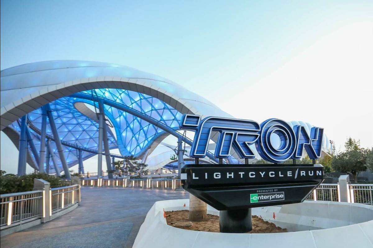 TRON Lightcycle / Run is a Gamer’s Roller Coaster - LaughingPlace.com