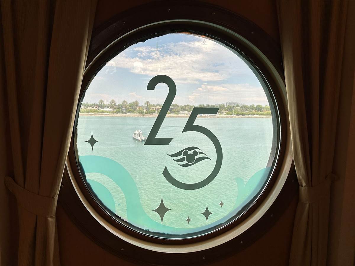 Photos/Videos: Disney Cruise Line's "Silver Anniversary at Sea" Disney Magic Entertainment ...