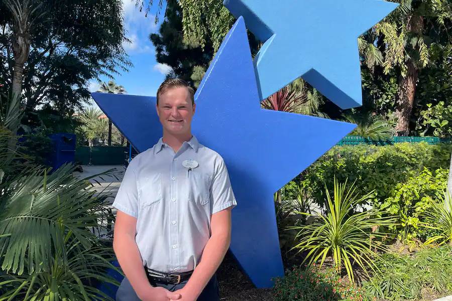 Disney VoluntEARS Partner With My Day Counts To Help Disabled Community disney-voluntears-partner-with-my-day-counts-to-help-disabled-community