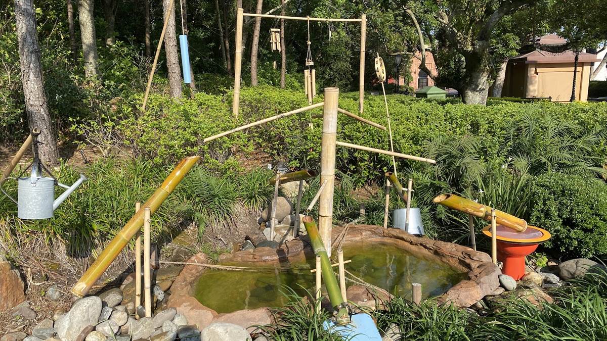 EPCOT's International Flower & Garden Festival Brings Back Hand-Built ...