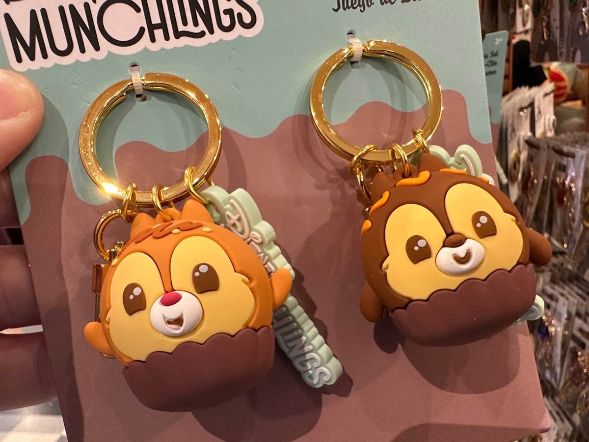 Photos: More Disney Munchlings Merchandise Arrives at Walt Disney World ...