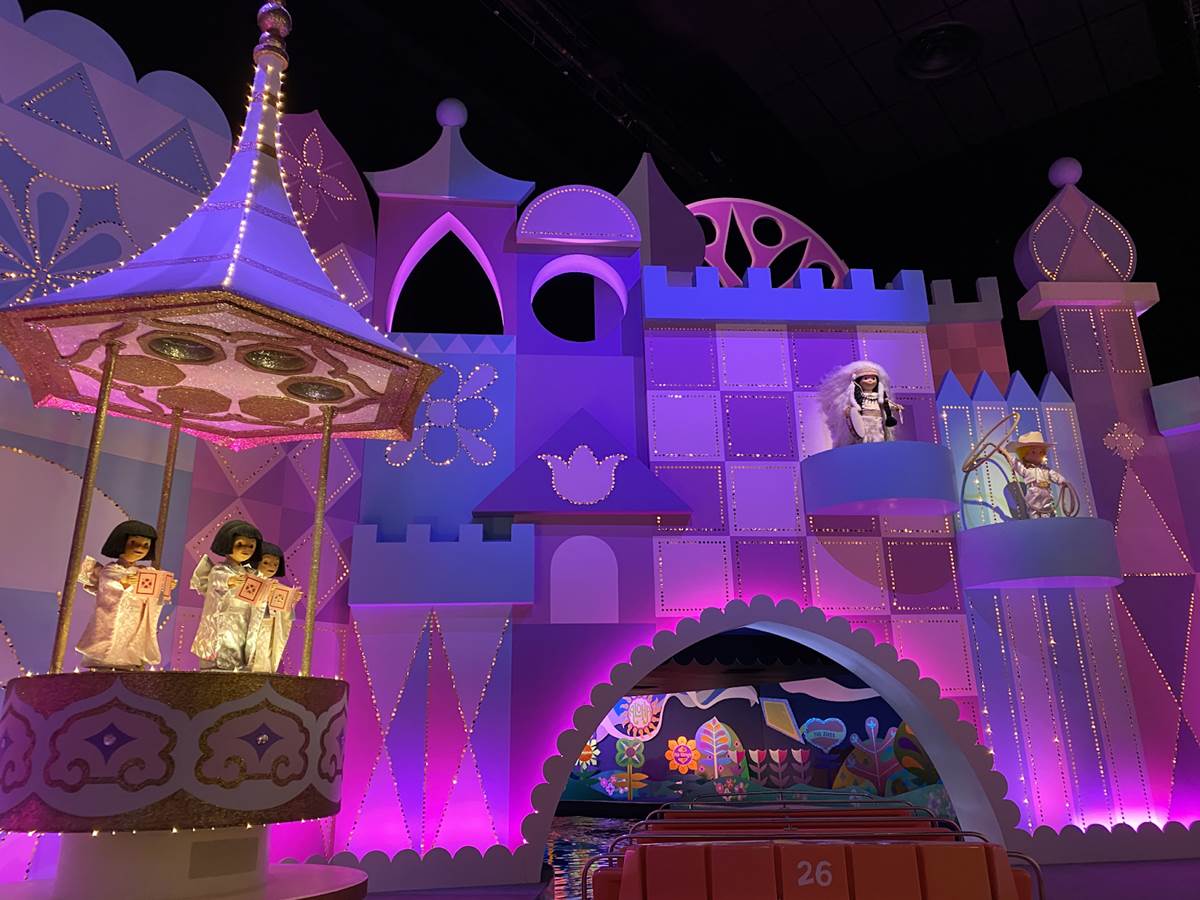 Photos/Video: Disneyland Paris "it's a small world" Previews Begin ...