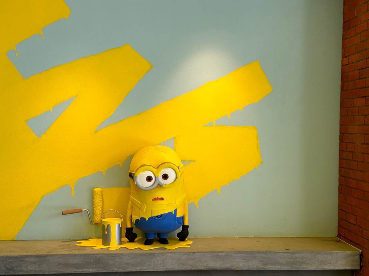 Photos: Minion Cafe and More Soft Open at Universal Studios Florida's ...