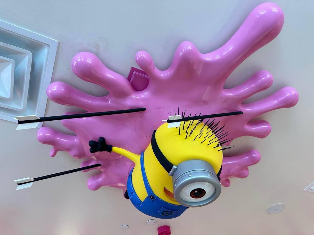 Photos: Minion Cafe and More Soft Open at Universal Studios Florida's ...
