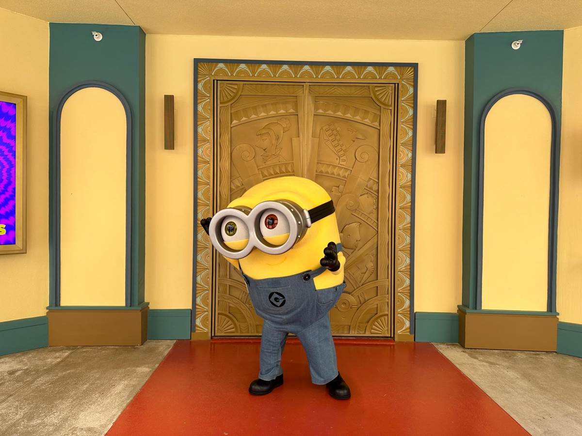 Photos: Minion Cafe and More Soft Open at Universal Studios Florida's ...