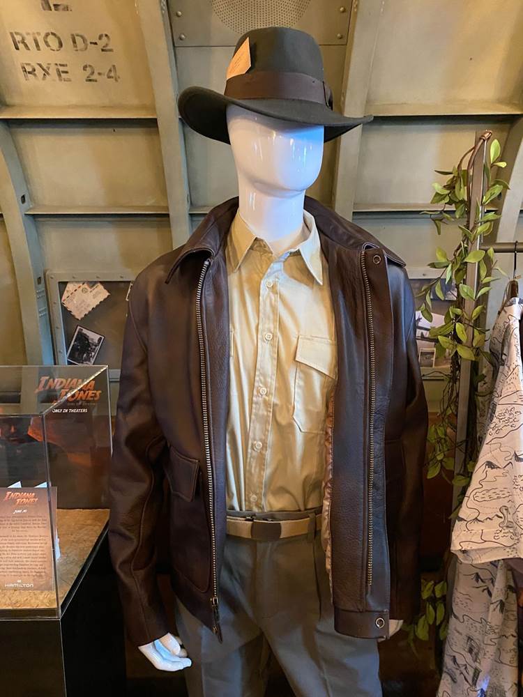 Photos: New Jock Lindsey's Hangar Bar Menu Revealed During Indiana ...