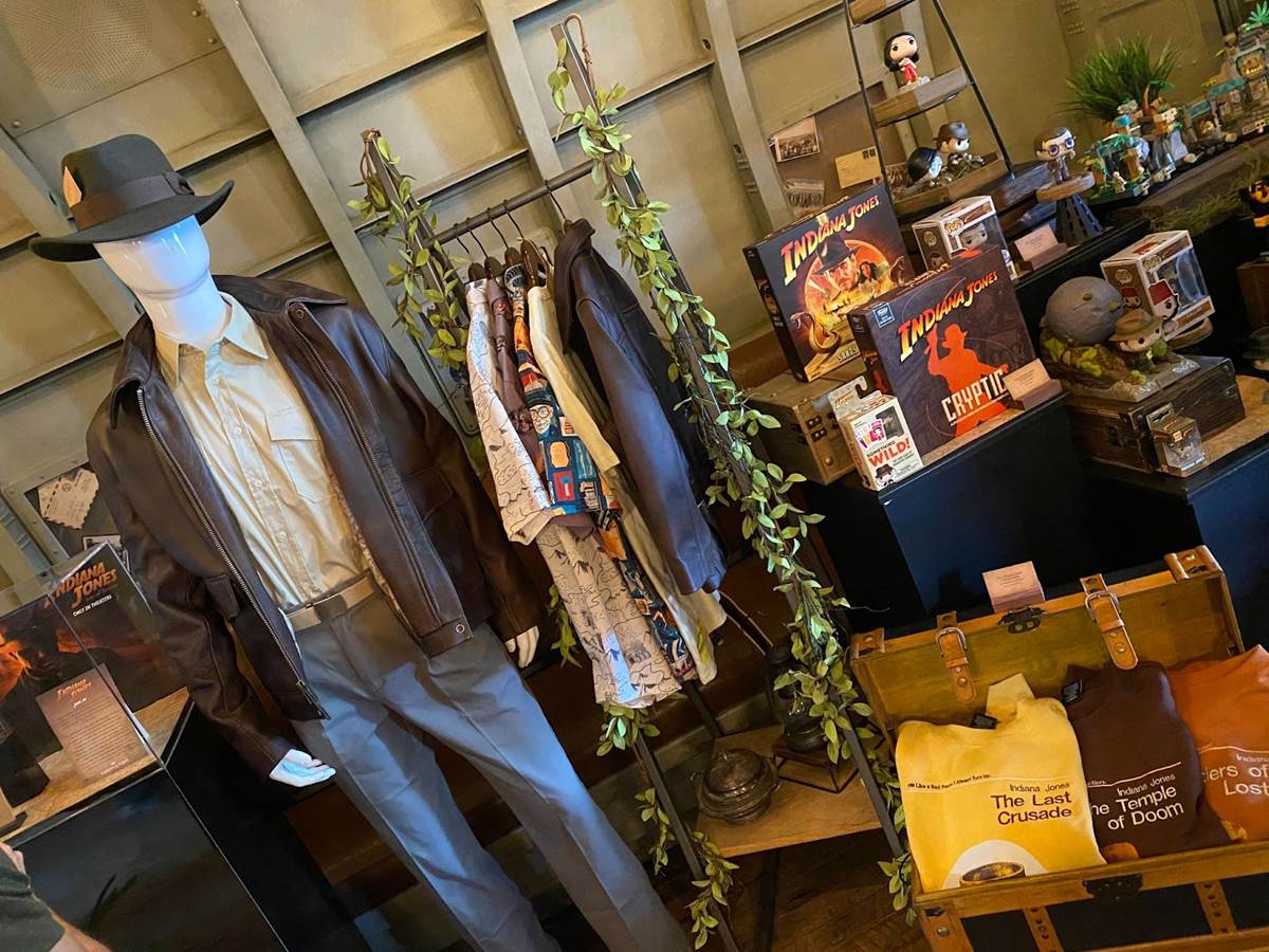 Photos: New Jock Lindsey's Hangar Bar Menu Revealed During Indiana ...