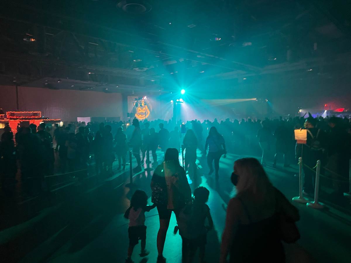 The Hall of Shadows Haunted Attraction Zone Returns for All Three Days ...