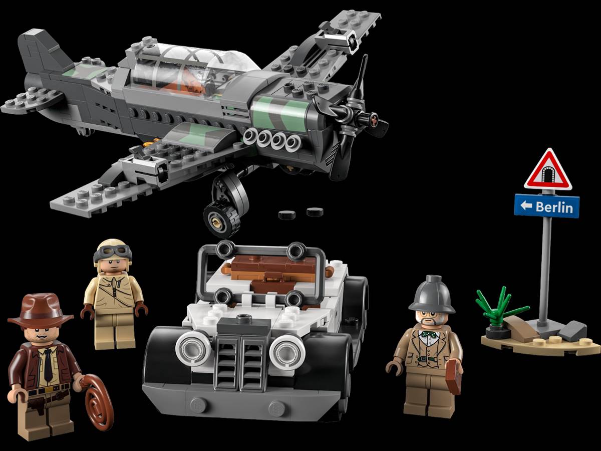 Toy Review - LEGO "Indiana Jones and the Last Crusade" Fighter Plane ...