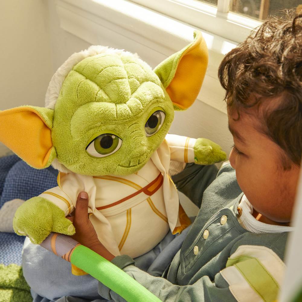 "Young Jedi Adventures" Nubs and Yoda Plush, Training Lightsabers ...