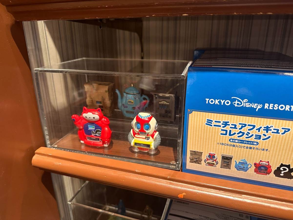 A Look at Some Current Tokyo Disney Resort Merchandise Offerings ...