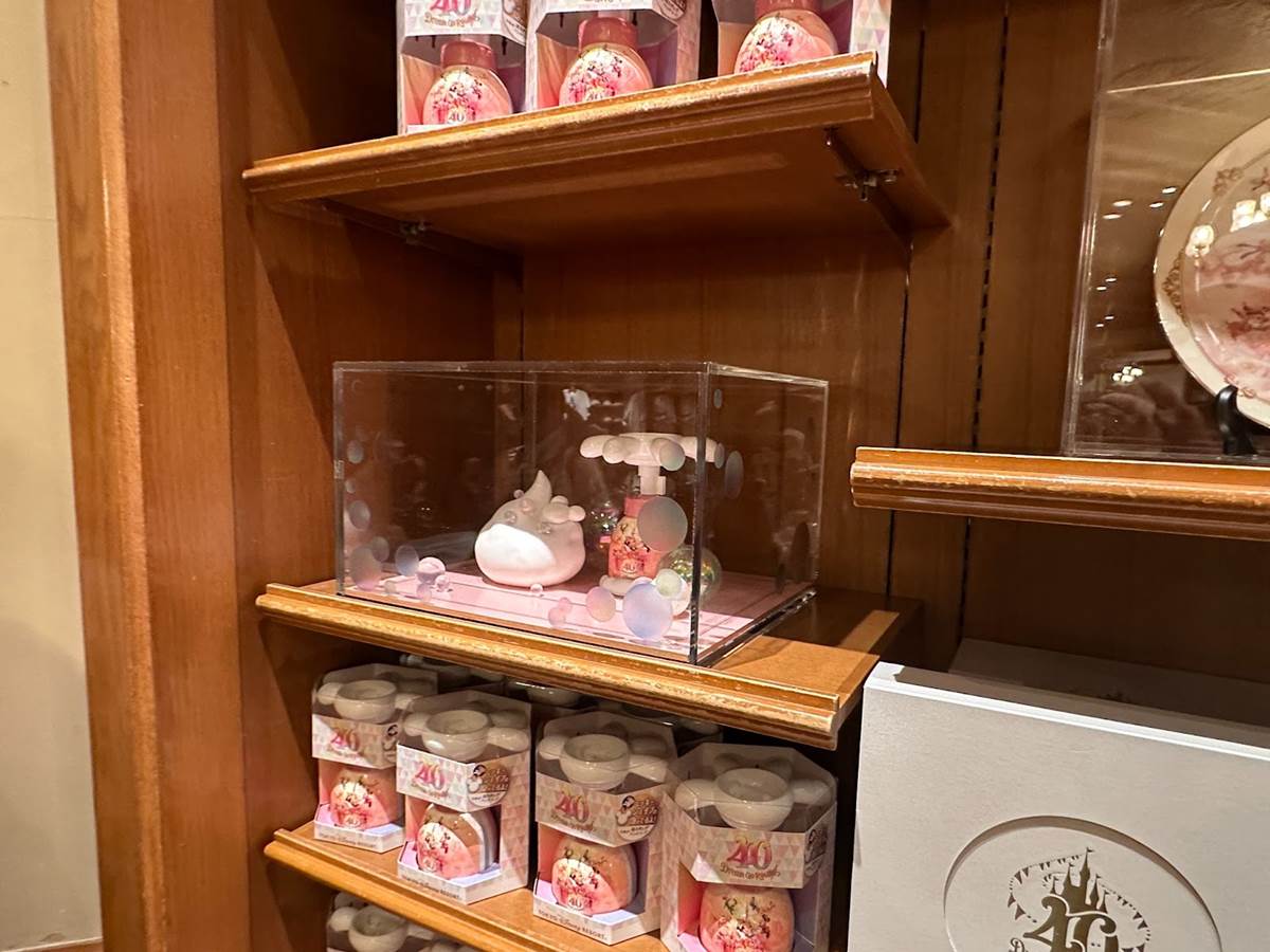 A Look at Some Current Tokyo Disney Resort Merchandise Offerings ...