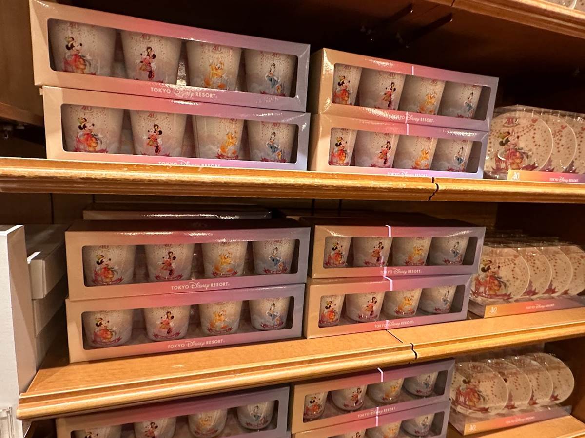 A Look at Some Current Tokyo Disney Resort Merchandise Offerings ...