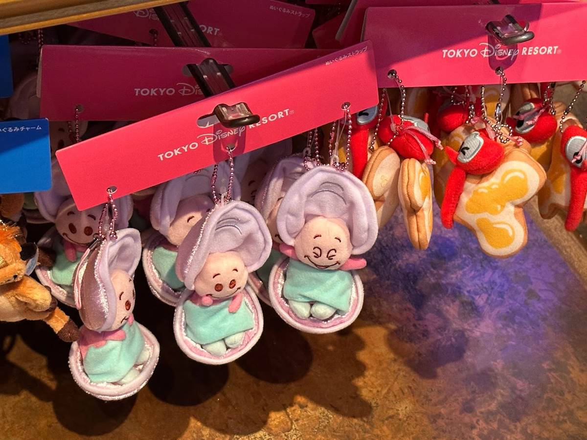 A Look at Some Current Tokyo Disney Resort Merchandise Offerings ...