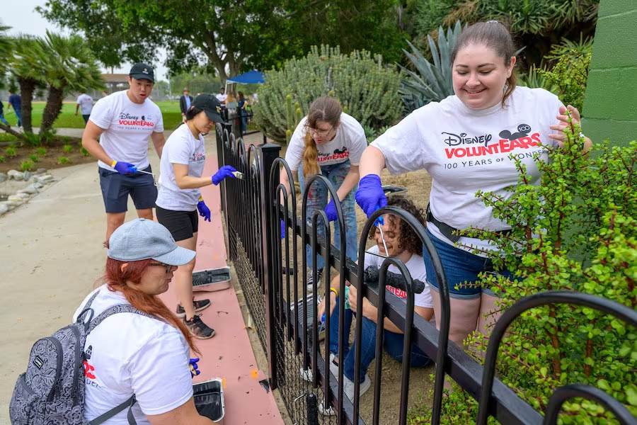 Disney VoluntEARS Celebrate 40 Years of Giving Back - LaughingPlace.com
