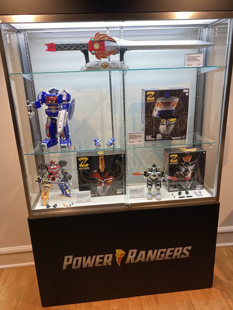 Photos: Checking Out The VAULT: A Hasbro Pulse Store at San Diego Comic ...