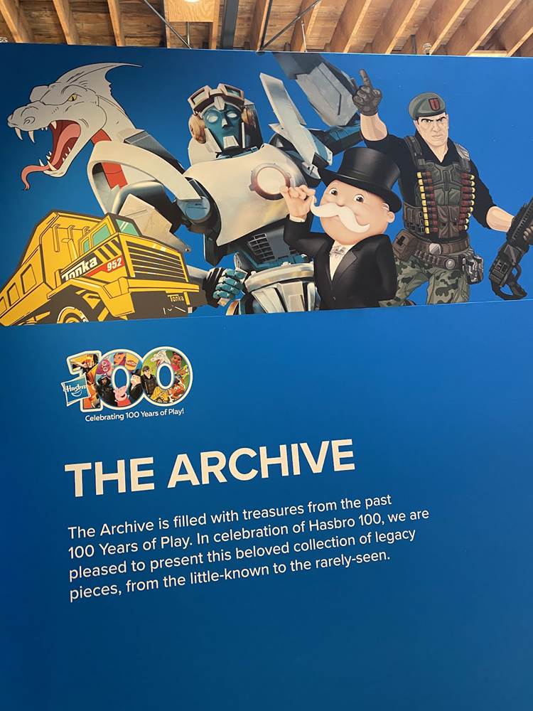 Photos: Checking Out The VAULT: A Hasbro Pulse Store at San Diego Comic ...