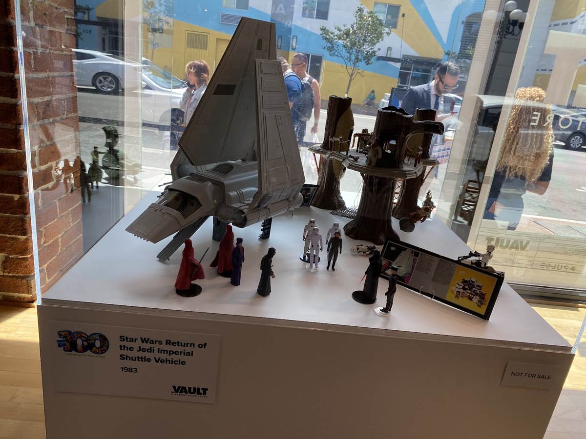 Photos: Checking Out The VAULT: A Hasbro Pulse Store at San Diego Comic ...