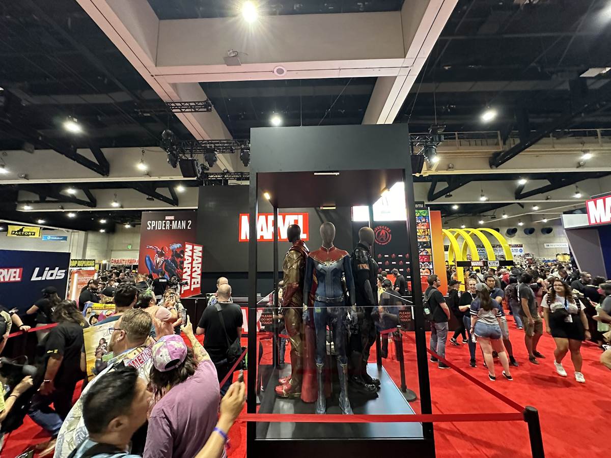 Photos – Marvel Costumes, Art and Merchandise on Display at San Diego Comic-Con 2023 ...