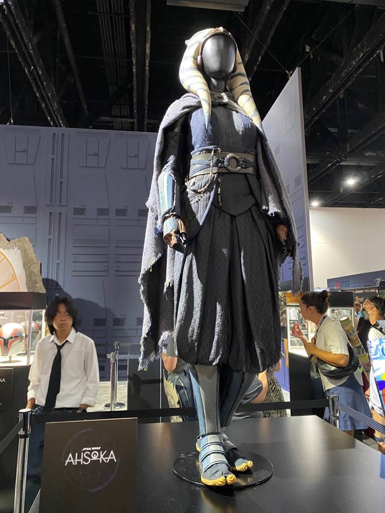 Photos – "Star Wars" Booth at San Diego Comic-Con 2023 Features Props ...