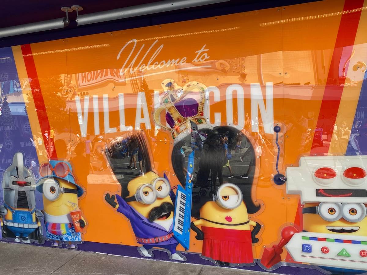 Photos / Video: Previewing the All-New Illumination’s Villain-Con ...