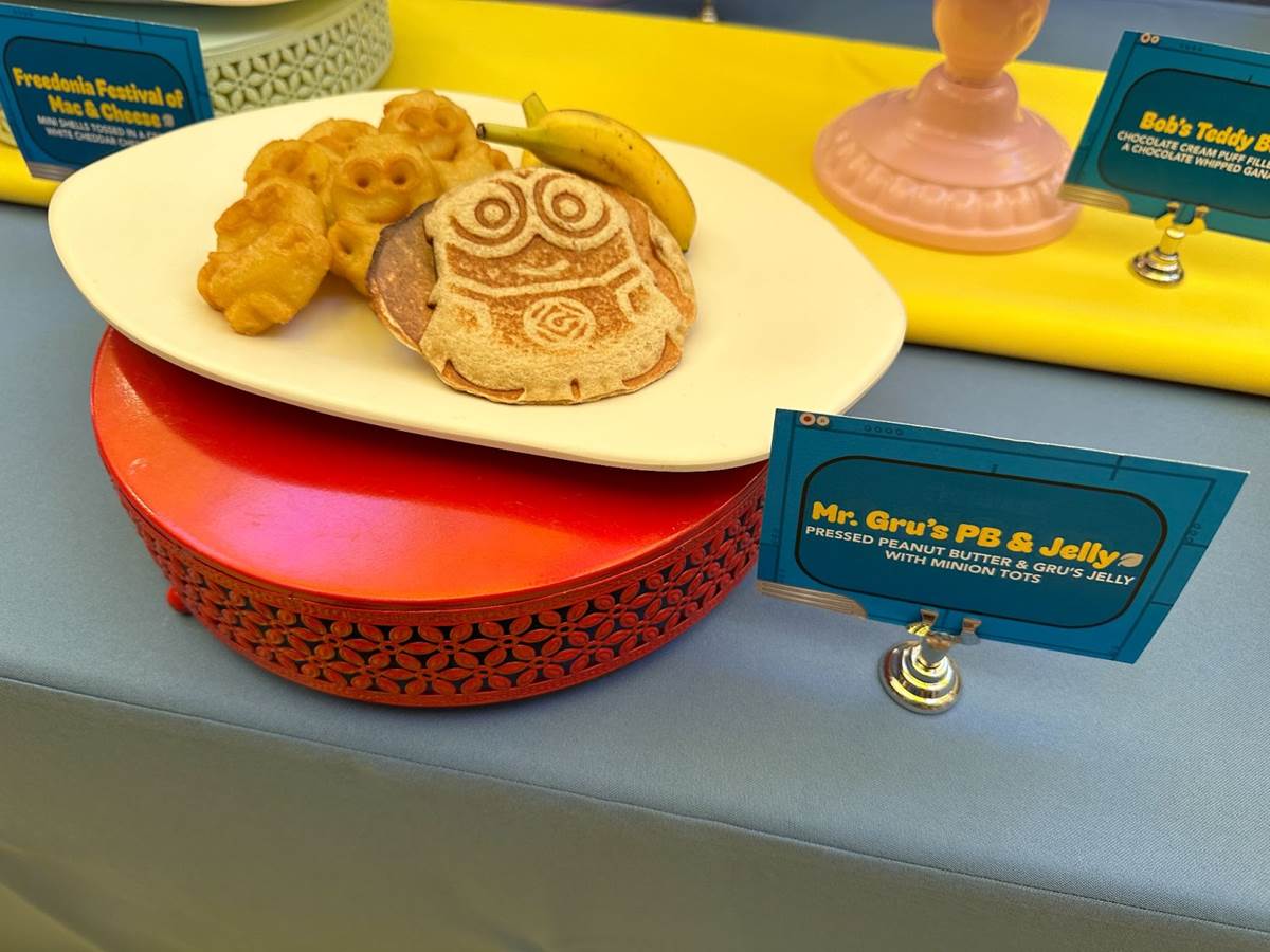 Photos: Get a Look at the Tasty Treats of Minion Land at Universal ...
